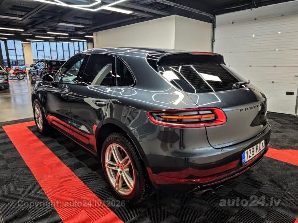 Pelēks Porsche Macan 2016 Tallina, ar dzinēja tilpumu 3.00 L un nobraukumu 235 tūkst. km par 27750 €, foto 7 vietnē AUTOMOTO.COM.LV