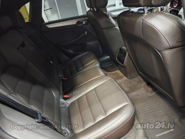 Pelēks Porsche Macan 2016 Tallina, ar dzinēja tilpumu 3.00 L un nobraukumu 235 tūkst. km par 27750 €, foto 11 vietnē AUTOMOTO.COM.LV