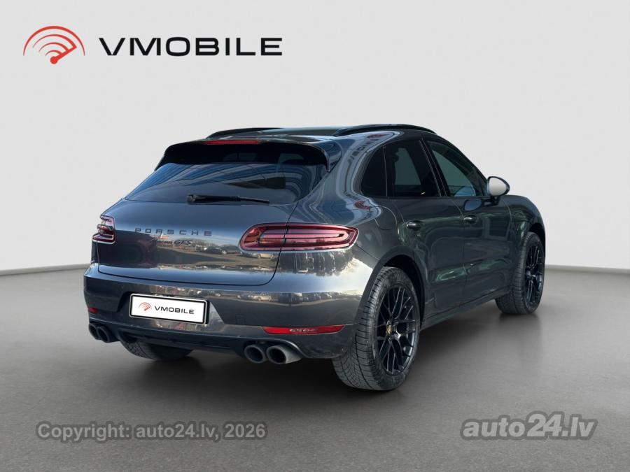 Grey Porsche Macan 2017 in Riga, with an engine capacity of 3.00 L and mileage of 142 thousand km for 36900 €, photo 3 on AUTOMOTO.COM.LV