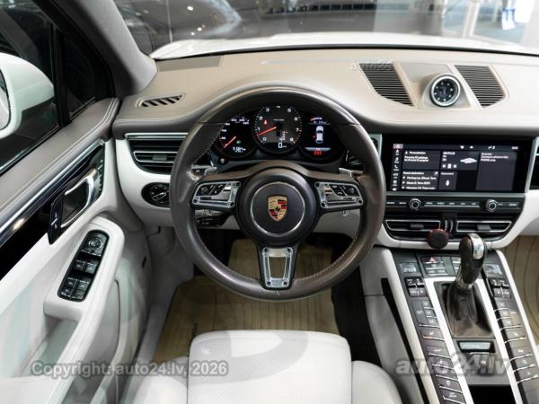 Grey Porsche Macan 2019 in Tallinn, with an engine capacity of 3.00 L and mileage of 91 thousand km for 58900 €, photo 6 on AUTOMOTO.COM.LV