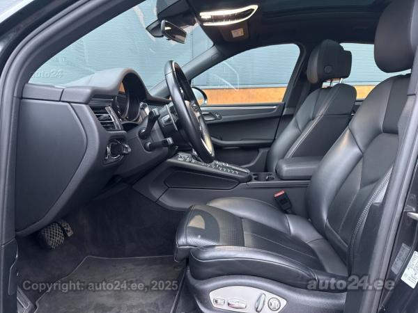 Grey Porsche Macan 2021 in Tallinn, with an engine capacity of 2.00 L and mileage of 84 thousand km for 45900 €, photo 9 on AUTOMOTO.COM.LV