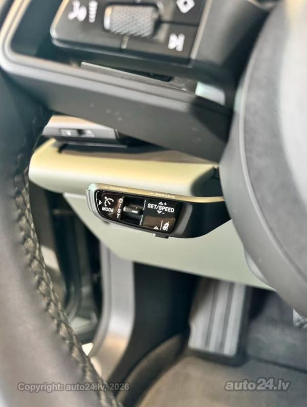 Pelēks Porsche Macan 2024 Tallina, ar dzinēja tilpumu 0.00 L un nobraukumu 16 tūkst. km par 84500 €, foto 11 vietnē AUTOMOTO.COM.LV