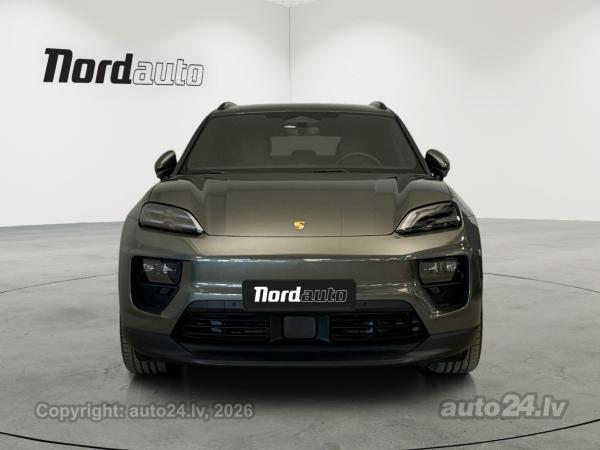 Pelēks Porsche Macan 2024 Tallina, ar dzinēja tilpumu 0.00 L un nobraukumu 23 tūkst. km par 82900 €, foto 3 vietnē AUTOMOTO.COM.LV