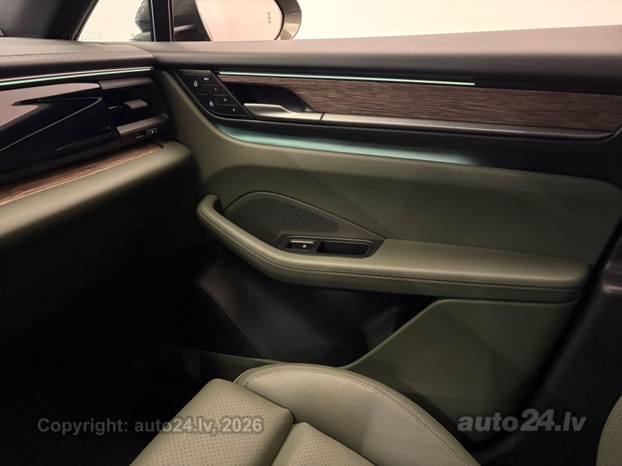 Pelēks Porsche Macan 2024 Tallina, ar dzinēja tilpumu 0.00 L un nobraukumu 23 tūkst. km par 82900 €, foto 10 vietnē AUTOMOTO.COM.LV