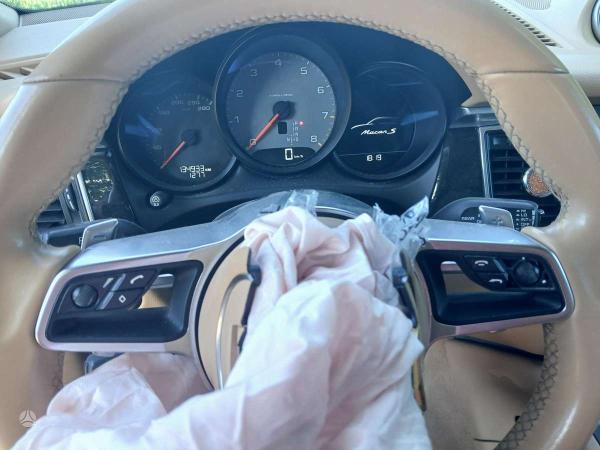 Oranžs Porsche Macan 2016 Viļņa, ar dzinēja tilpumu 3.00 L un nobraukumu 134 tūkst. km par 10500 €, foto 7 vietnē AUTOMOTO.COM.LV