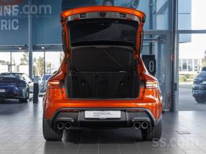 Oranžs Porsche Macan 2022 Rīga, ar dzinēja tilpumu 2.00 L un nobraukumu 78 tūkst. km par 49900 €, foto 16 vietnē AUTOMOTO.COM.LV