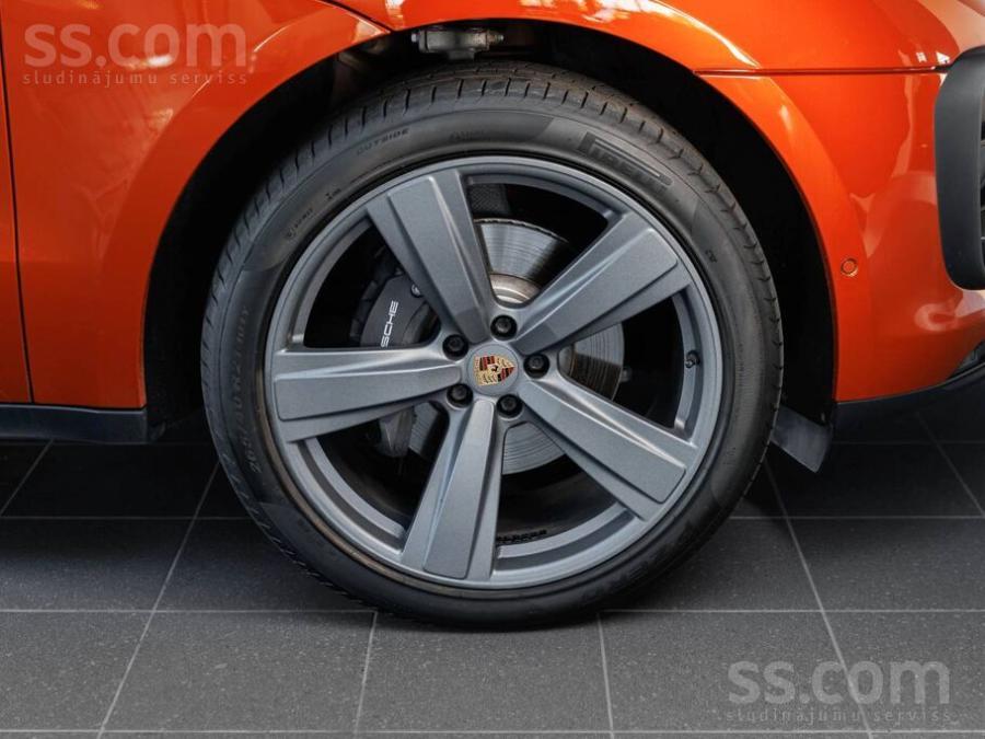 Oranžs Porsche Macan 2022 Rīga, ar dzinēja tilpumu 2.00 L un nobraukumu 78 tūkst. km par 49900 €, foto 17 vietnē AUTOMOTO.COM.LV