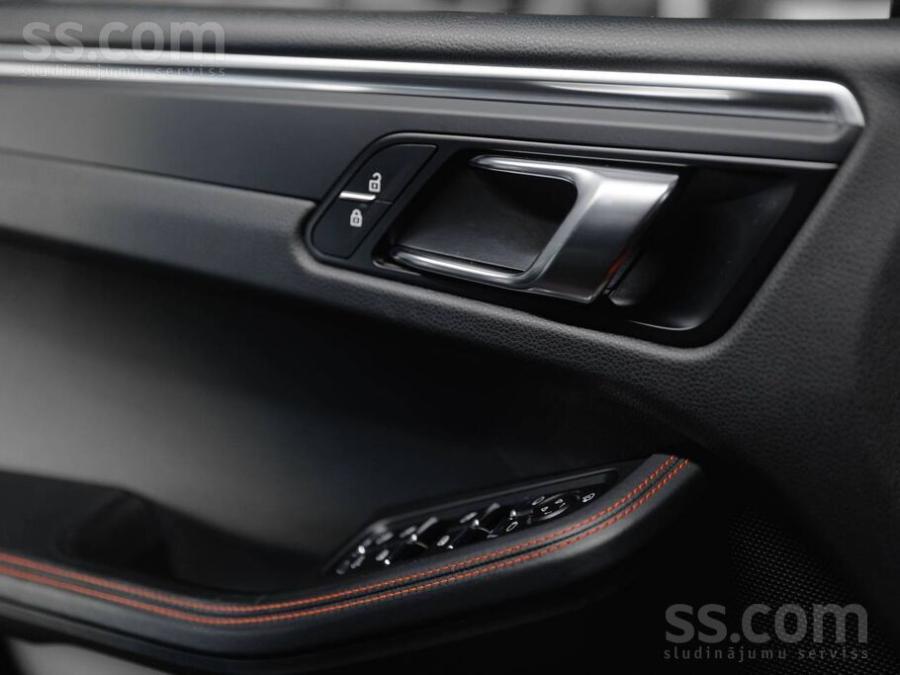 Oranžs Porsche Macan 2022 Rīga, ar dzinēja tilpumu 2.00 L un nobraukumu 78 tūkst. km par 49900 €, foto 23 vietnē AUTOMOTO.COM.LV