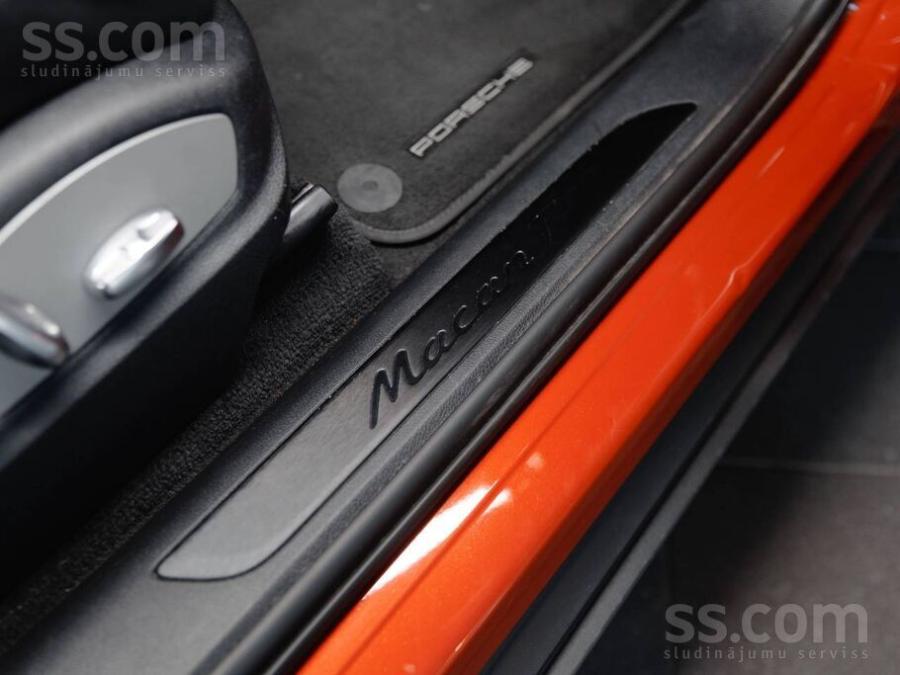 Oranžs Porsche Macan 2022 Rīga, ar dzinēja tilpumu 2.00 L un nobraukumu 78 tūkst. km par 49900 €, foto 27 vietnē AUTOMOTO.COM.LV