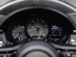 Oranžs Porsche Macan 2022 Rīga, ar dzinēja tilpumu 2.00 L un nobraukumu 78 tūkst. km par 49900 €, foto 35 vietnē AUTOMOTO.COM.LV