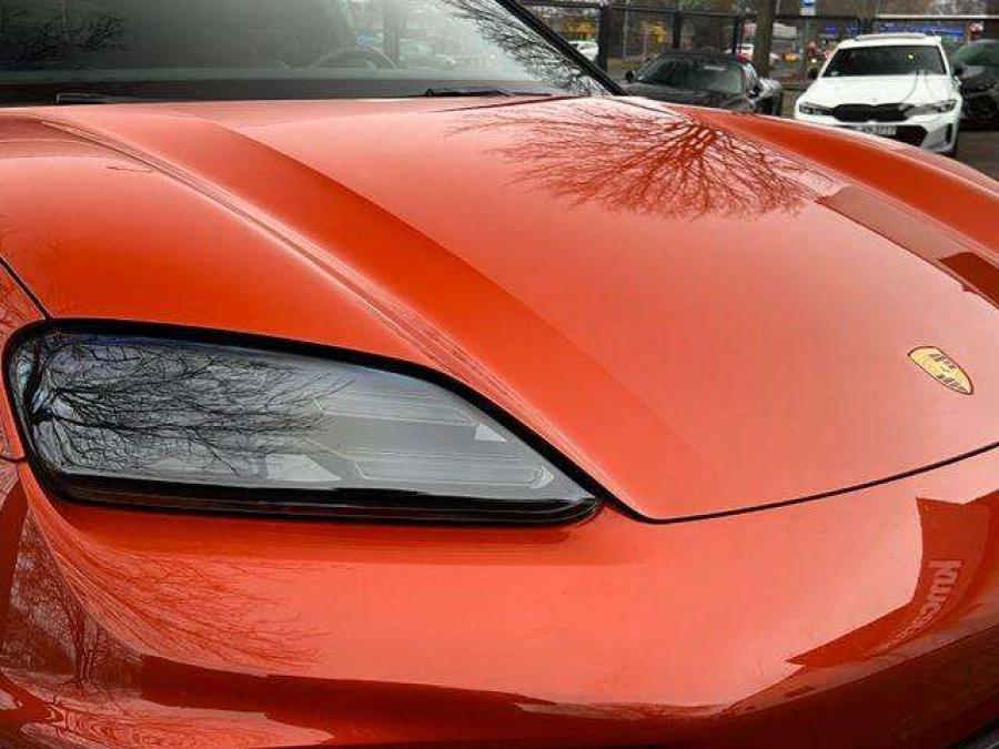 Orange Porsche Macan 2024 in Panevezys, with an engine capacity of 0.00 L and mileage of 41 thousand km for 52000 €, photo 11 on AUTOMOTO.COM.LV
