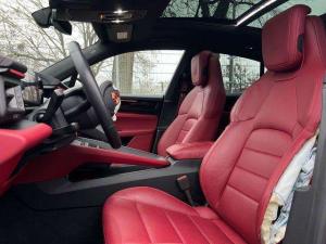 Orange Porsche Macan 2024 in Panevezys, with an engine capacity of 0.00 L and mileage of 41 thousand km for 52000 €, photo 15 on AUTOMOTO.COM.LV