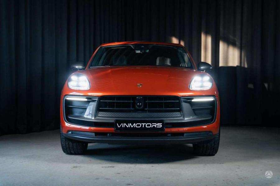 Orange Porsche Macan 2024 in Vilnius, with an engine capacity of 1.98 L and mileage of 10 thousand km for 51900 €, photo 2 on AUTOMOTO.COM.LV