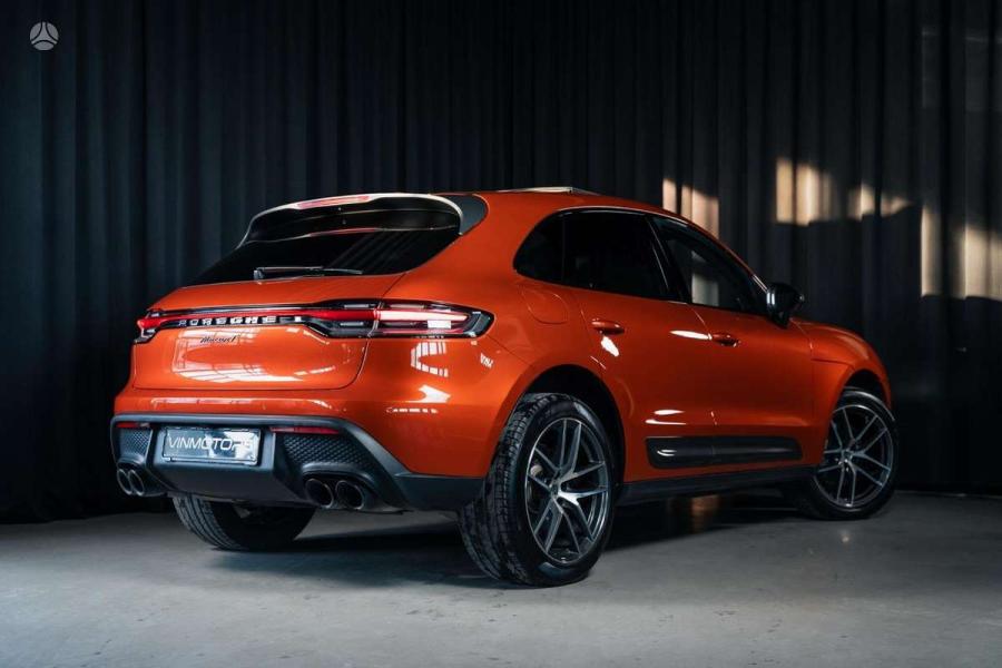 Orange Porsche Macan 2024 in Vilnius, with an engine capacity of 1.98 L and mileage of 10 thousand km for 51900 €, photo 4 on AUTOMOTO.COM.LV