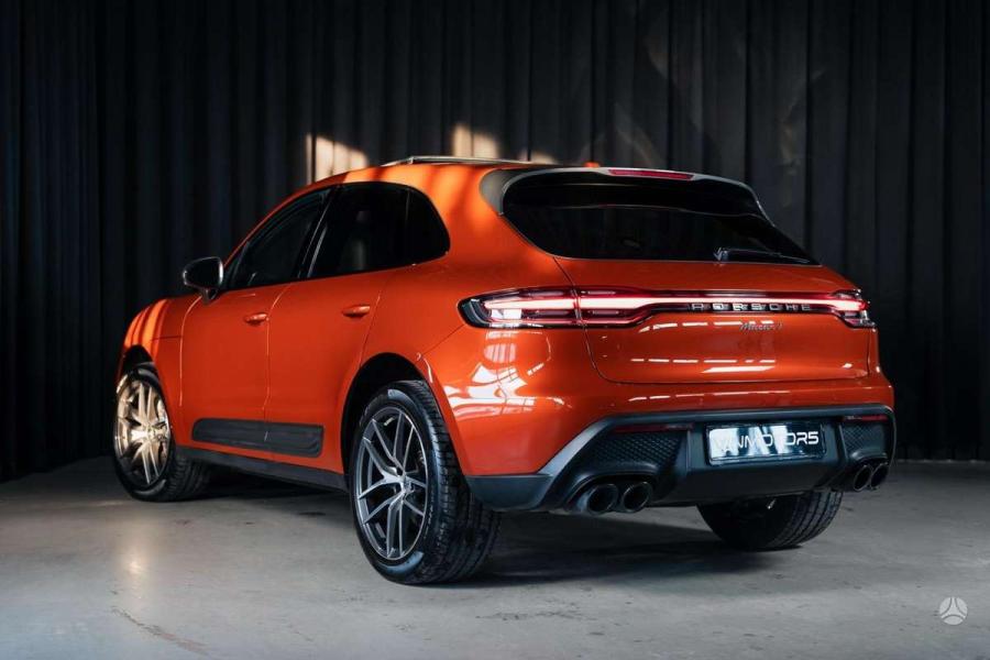 Orange Porsche Macan 2024 in Vilnius, with an engine capacity of 1.98 L and mileage of 10 thousand km for 51900 €, photo 6 on AUTOMOTO.COM.LV