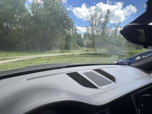 Sarkans Porsche Macan 2014 Viļņa, ar dzinēja tilpumu 2.97 L un nobraukumu 248 tūkst. km par 17000 €, foto 10 vietnē AUTOMOTO.COM.LV