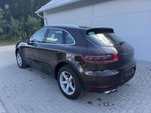 Sarkans Porsche Macan 2015 Kauņa, ar dzinēja tilpumu 2.97 L un nobraukumu 175 tūkst. km par 16300 €, foto 6 vietnē AUTOMOTO.COM.LV