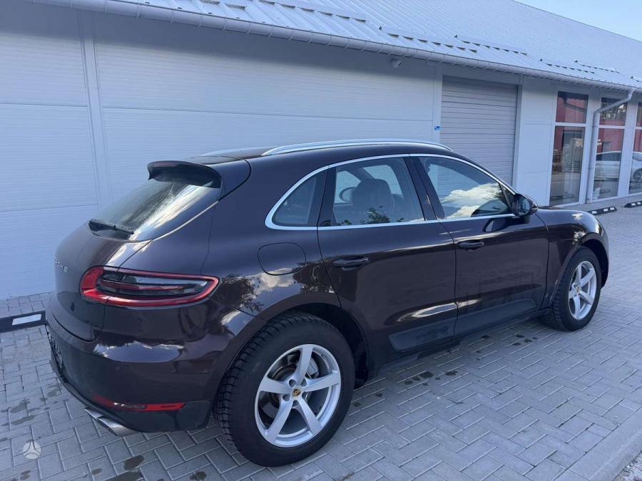 Sarkans Porsche Macan 2015 Kauņa, ar dzinēja tilpumu 2.97 L un nobraukumu 175 tūkst. km par 16300 €, foto 10 vietnē AUTOMOTO.COM.LV