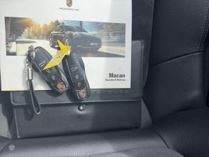 Sarkans Porsche Macan 2015 Kauņa, ar dzinēja tilpumu 2.97 L un nobraukumu 175 tūkst. km par 16300 €, foto 16 vietnē AUTOMOTO.COM.LV