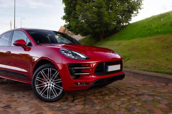 Sarkans Porsche Macan 2017 Alīta, ar dzinēja tilpumu 3.60 L un nobraukumu 45 tūkst. km par 39500 €, foto 3 vietnē AUTOMOTO.COM.LV