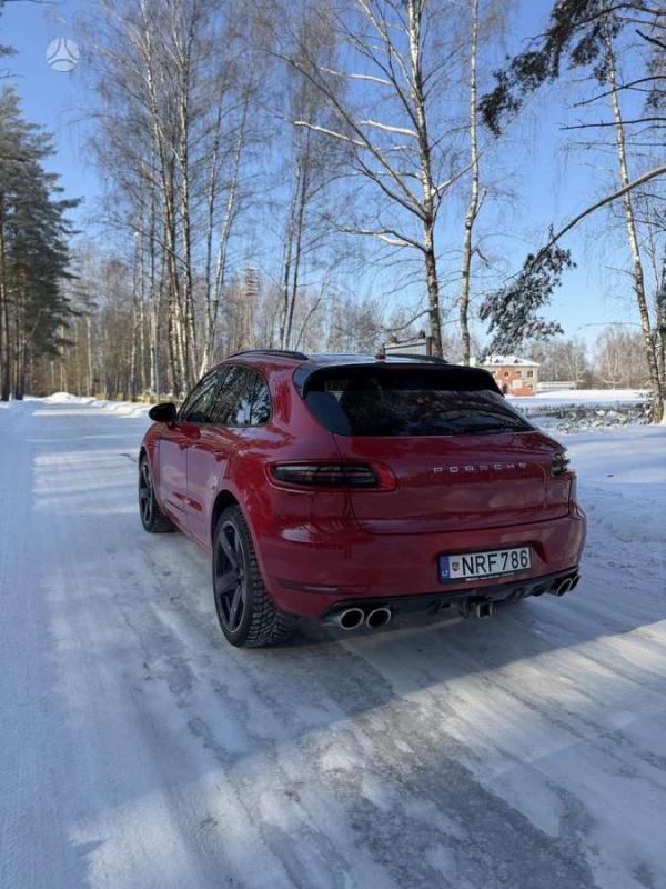 Sarkans Porsche Macan 2018 Pasvalys, ar dzinēja tilpumu 1.98 L un nobraukumu 41 tūkst. km par 28500 €, foto 5 vietnē AUTOMOTO.COM.LV