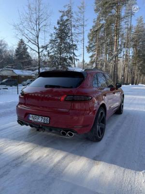 Sarkans Porsche Macan 2018 Pasvalys, ar dzinēja tilpumu 1.98 L un nobraukumu 41 tūkst. km par 28500 €, foto 7 vietnē AUTOMOTO.COM.LV