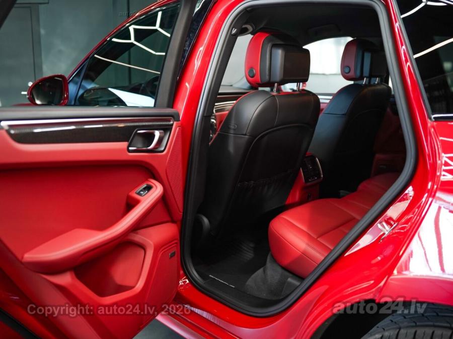 Red Porsche Macan 2019 in Tallinn, with an engine capacity of 3.00 L and mileage of 83 thousand km for 52900 €, photo 7 on AUTOMOTO.COM.LV