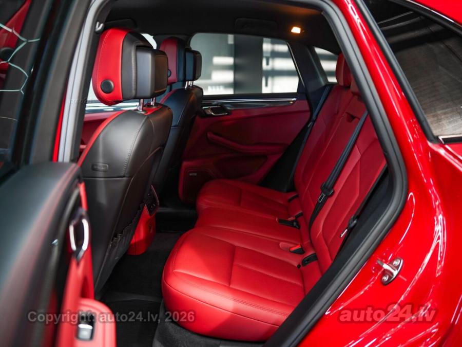 Red Porsche Macan 2019 in Tallinn, with an engine capacity of 3.00 L and mileage of 83 thousand km for 52900 €, photo 8 on AUTOMOTO.COM.LV