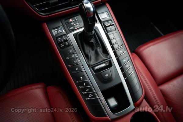Sarkans Porsche Macan 2019 Tallina, ar dzinēja tilpumu 3.00 L un nobraukumu 83 tūkst. km par 52900 €, foto 11 vietnē AUTOMOTO.COM.LV