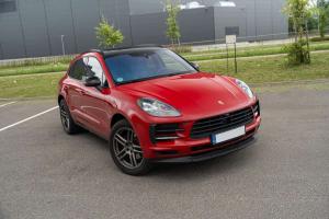 Sarkans Porsche Macan 2019 Viļņa, ar dzinēja tilpumu 1.98 L un nobraukumu 67 tūkst. km par 39950 €, foto  vietnē AUTOMOTO.COM.LV