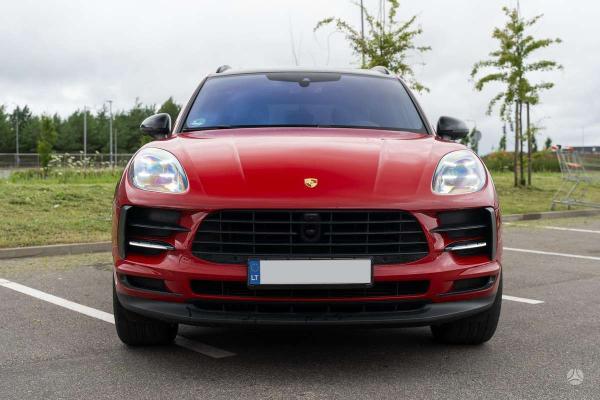 Sarkans Porsche Macan 2019 Viļņa, ar dzinēja tilpumu 1.98 L un nobraukumu 67 tūkst. km par 39950 €, foto 3 vietnē AUTOMOTO.COM.LV