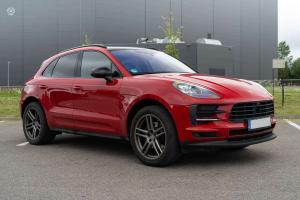 Red Porsche Macan 2019 in Vilnius, with an engine capacity of 1.98 L and mileage of 67 thousand km for 39950 €, photo 6 on AUTOMOTO.COM.LV