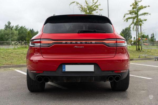 Sarkans Porsche Macan 2019 Viļņa, ar dzinēja tilpumu 1.98 L un nobraukumu 67 tūkst. km par 39950 €, foto 9 vietnē AUTOMOTO.COM.LV