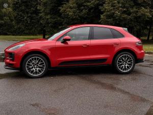 Red Porsche Macan 2019 in Vilnius, with an engine capacity of 1.98 L and mileage of 99 thousand km for 36500 €, photo 4 on AUTOMOTO.COM.LV
