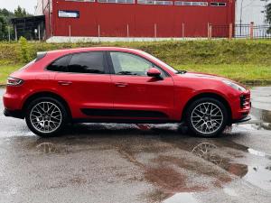 Red Porsche Macan 2019 in Vilnius, with an engine capacity of 1.98 L and mileage of 99 thousand km for 36500 €, photo 5 on AUTOMOTO.COM.LV
