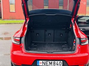 Red Porsche Macan 2019 in Vilnius, with an engine capacity of 1.98 L and mileage of 99 thousand km for 36500 €, photo 13 on AUTOMOTO.COM.LV