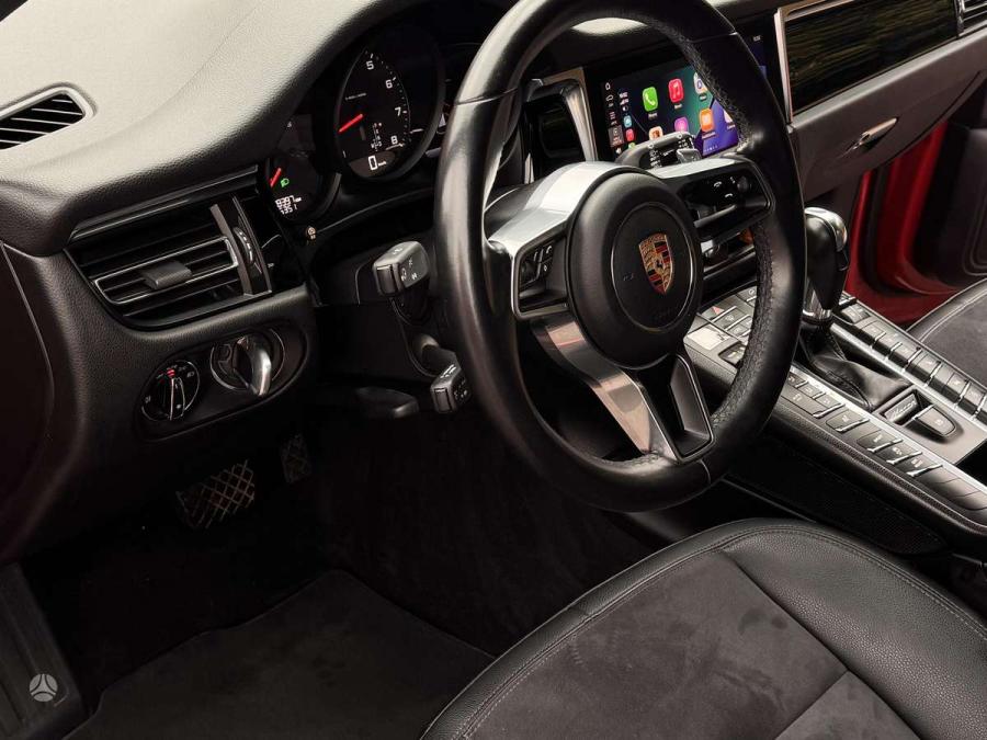 Red Porsche Macan 2019 in Vilnius, with an engine capacity of 1.98 L and mileage of 99 thousand km for 36500 €, photo 14 on AUTOMOTO.COM.LV