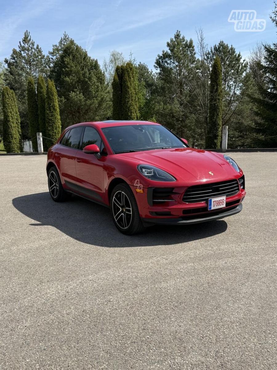 Red Porsche Macan 2019 in Alytus, with an engine capacity of 2.00 L and mileage of 169 thousand km for 27000 €, photo 3 on AUTOMOTO.COM.LV