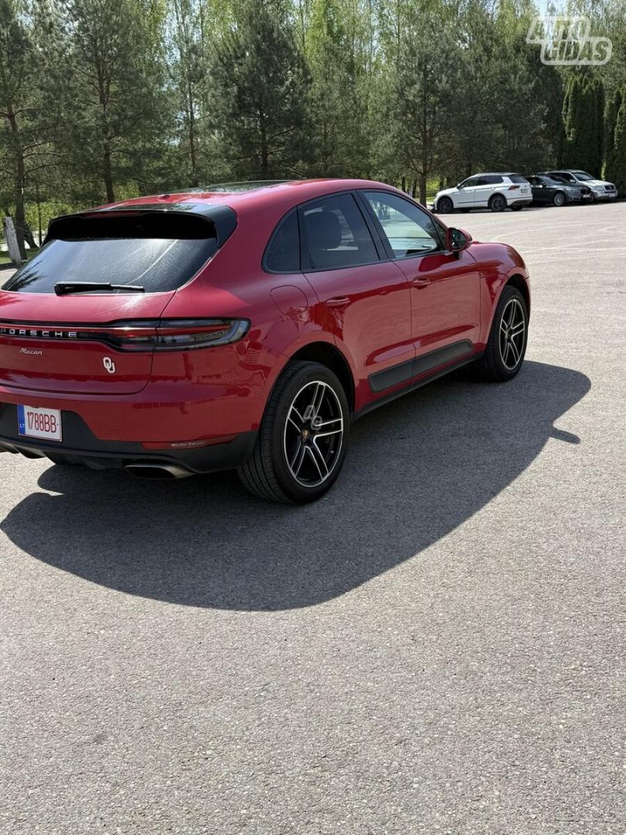 Red Porsche Macan 2019 in Alytus, with an engine capacity of 2.00 L and mileage of 169 thousand km for 27000 €, photo 6 on AUTOMOTO.COM.LV
