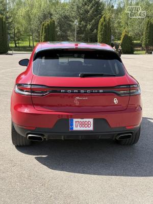 Red Porsche Macan 2019 in Alytus, with an engine capacity of 2.00 L and mileage of 169 thousand km for 27000 €, photo 8 on AUTOMOTO.COM.LV
