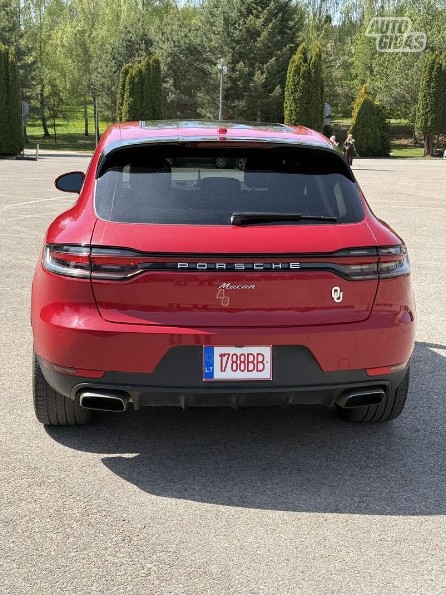 Red Porsche Macan 2019 in Alytus, with an engine capacity of 2.00 L and mileage of 169 thousand km for 27000 €, photo 8 on AUTOMOTO.COM.LV