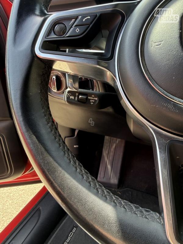 Red Porsche Macan 2019 in Alytus, with an engine capacity of 2.00 L and mileage of 169 thousand km for 27000 €, photo 11 on AUTOMOTO.COM.LV