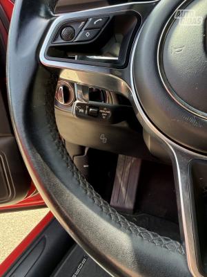 Red Porsche Macan 2019 in Alytus, with an engine capacity of 2.00 L and mileage of 169 thousand km for 27000 €, photo 11 on AUTOMOTO.COM.LV