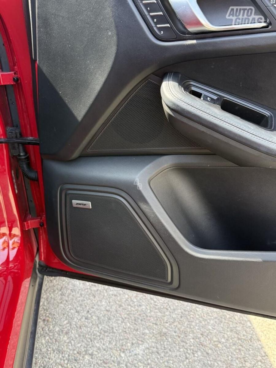 Red Porsche Macan 2019 in Alytus, with an engine capacity of 2.00 L and mileage of 169 thousand km for 27000 €, photo 19 on AUTOMOTO.COM.LV