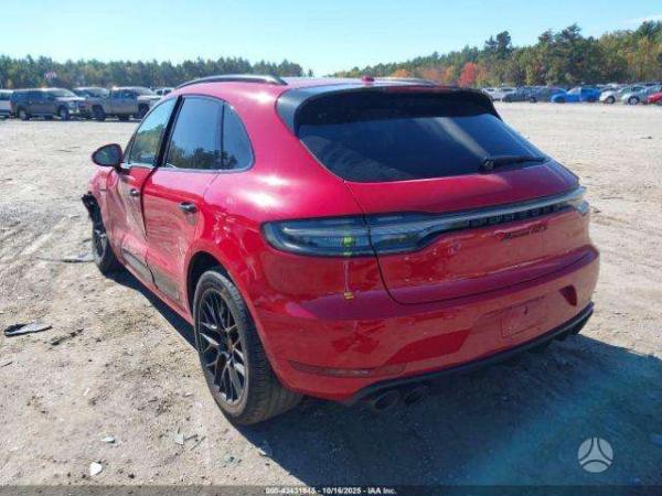 Red Porsche Macan 2020 in Klaipeda, with an engine capacity of 2.89 L and mileage of 1 thousand km for 22000 €, photo 3 on AUTOMOTO.COM.LV