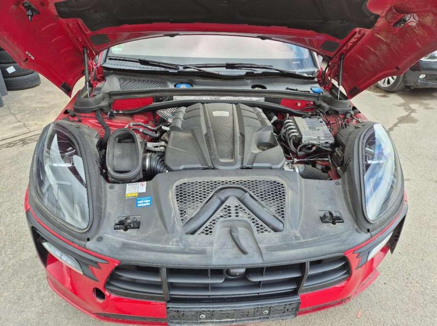 Sarkans Porsche Macan 2020 Klaipėda, ar dzinēja tilpumu 2.89 L un nobraukumu 116 tūkst. km par 14300 €, foto 9 vietnē AUTOMOTO.COM.LV