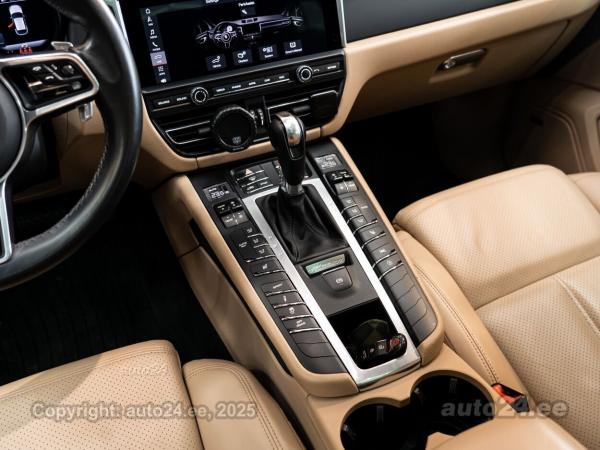 Sarkans Porsche Macan 2021 Tallina, ar dzinēja tilpumu 2.00 L un nobraukumu 74 tūkst. km par 47900 €, foto 11 vietnē AUTOMOTO.COM.LV
