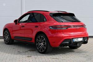 Red Porsche Macan 2022 in Kretinga, with an engine capacity of 2.89 L and mileage of 32 thousand km for 50899 €, photo 9 on AUTOMOTO.COM.LV