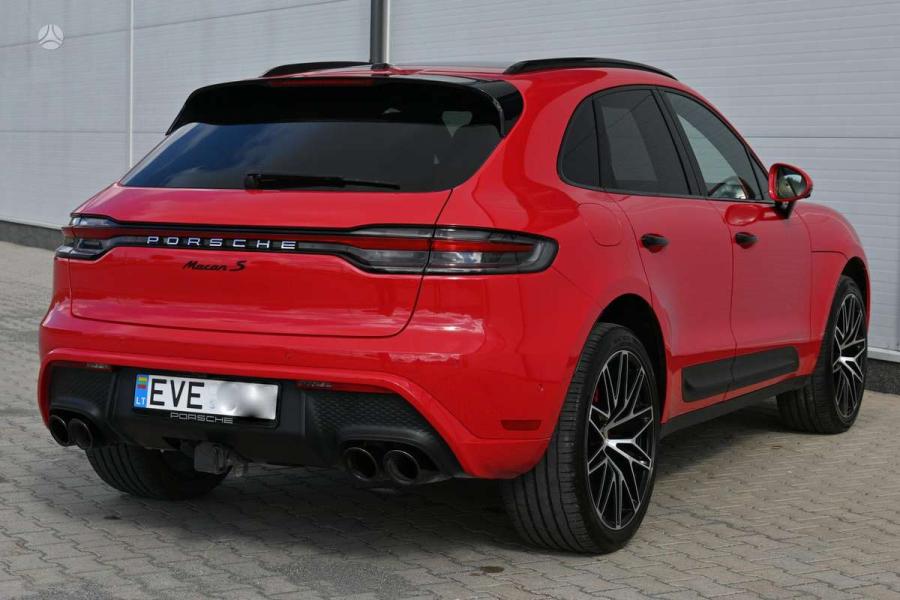 Red Porsche Macan 2022 in Kretinga, with an engine capacity of 2.89 L and mileage of 32 thousand km for 50899 €, photo 11 on AUTOMOTO.COM.LV