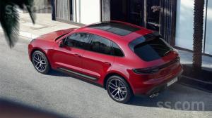Red Porsche Macan 2023 in Riga, with an engine capacity of 3.00 L and mileage of 17 thousand km for 65000 €, photo 5 on AUTOMOTO.COM.LV